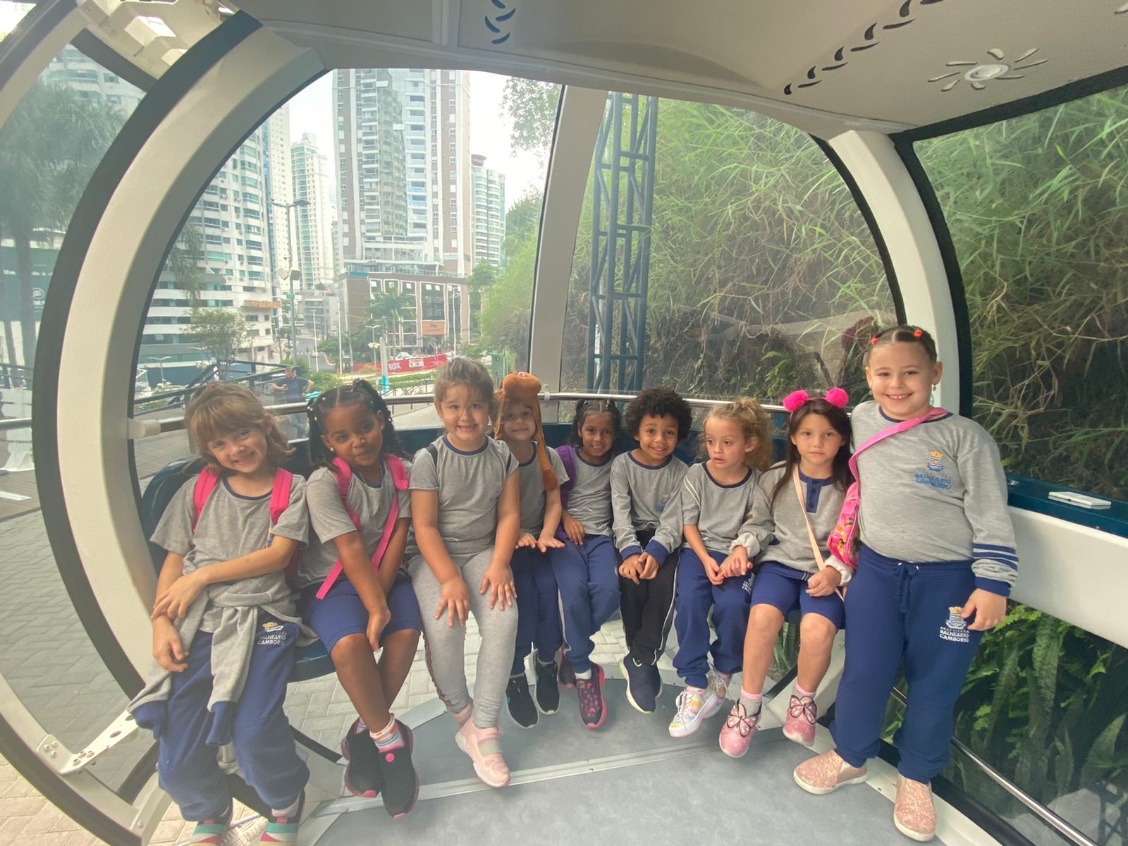 Mais de 900 alunos da rede municipal visitaram a roda gigante